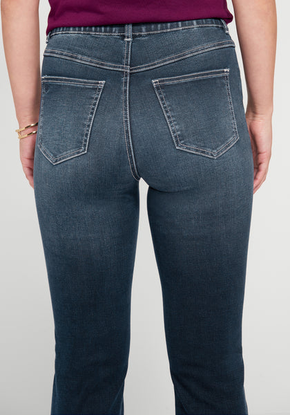 Signature Mid-Rise Denim | Bootcut (Roma Wash) | Betabrand