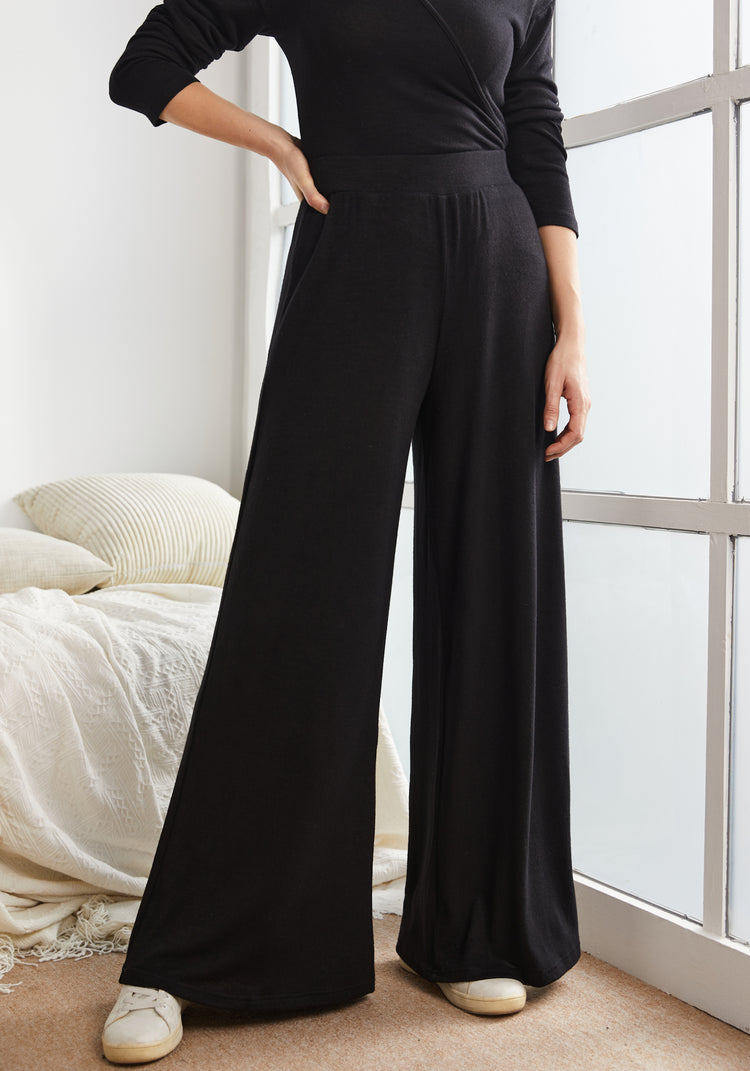UltraEase Wide Leg Lounge Pant (Black) | Betabrand
