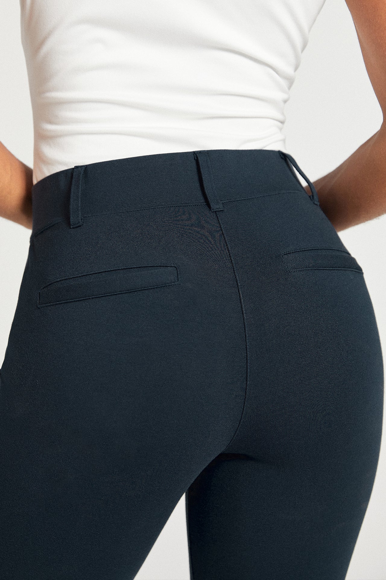 Classic DPYP™ Dress Pant Yoga Pant | Skinny (Navy) – Betabrand